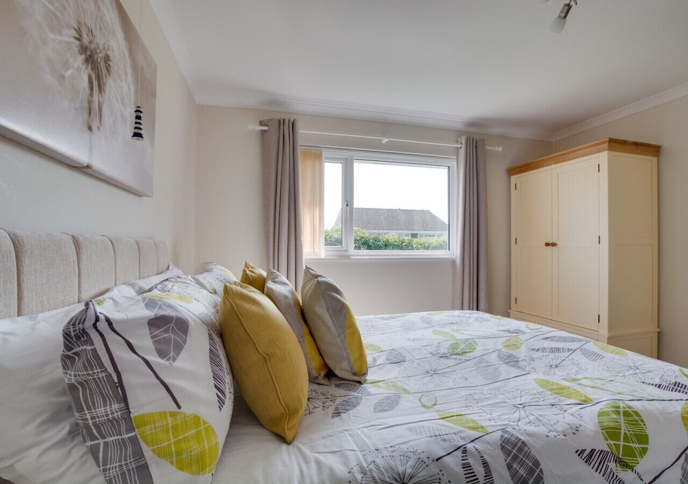 Gull Cottage - Two Bedroom House, Sleeps 4 - Constantine Bay