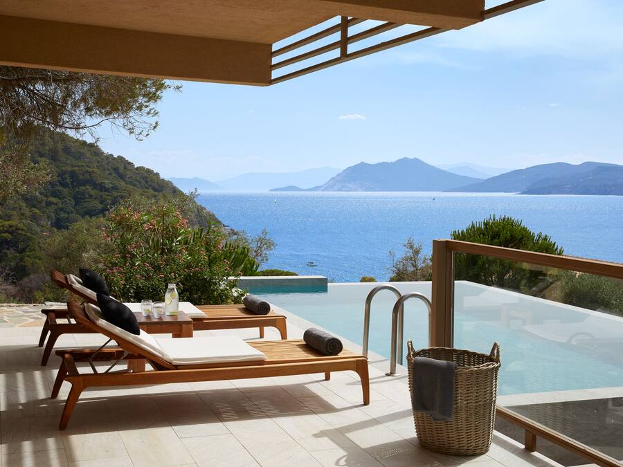 Premium Suite private pool | Nest Infinity Rooms & Suites | Fachada