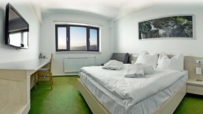 Quarto Duplo Exclusivo | Cofre no quarto, secretária, berços/camas para crianças grátis