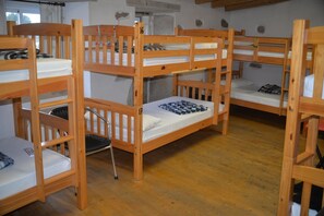 Wi-Fi de cortesia, roupa de cama