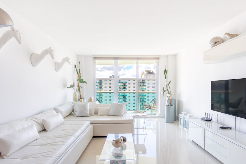 Acogedor Condominio De Diseño Frente A La Playa. Wifi, Parking, Tenis Y Mucho Más! - Davie, FL