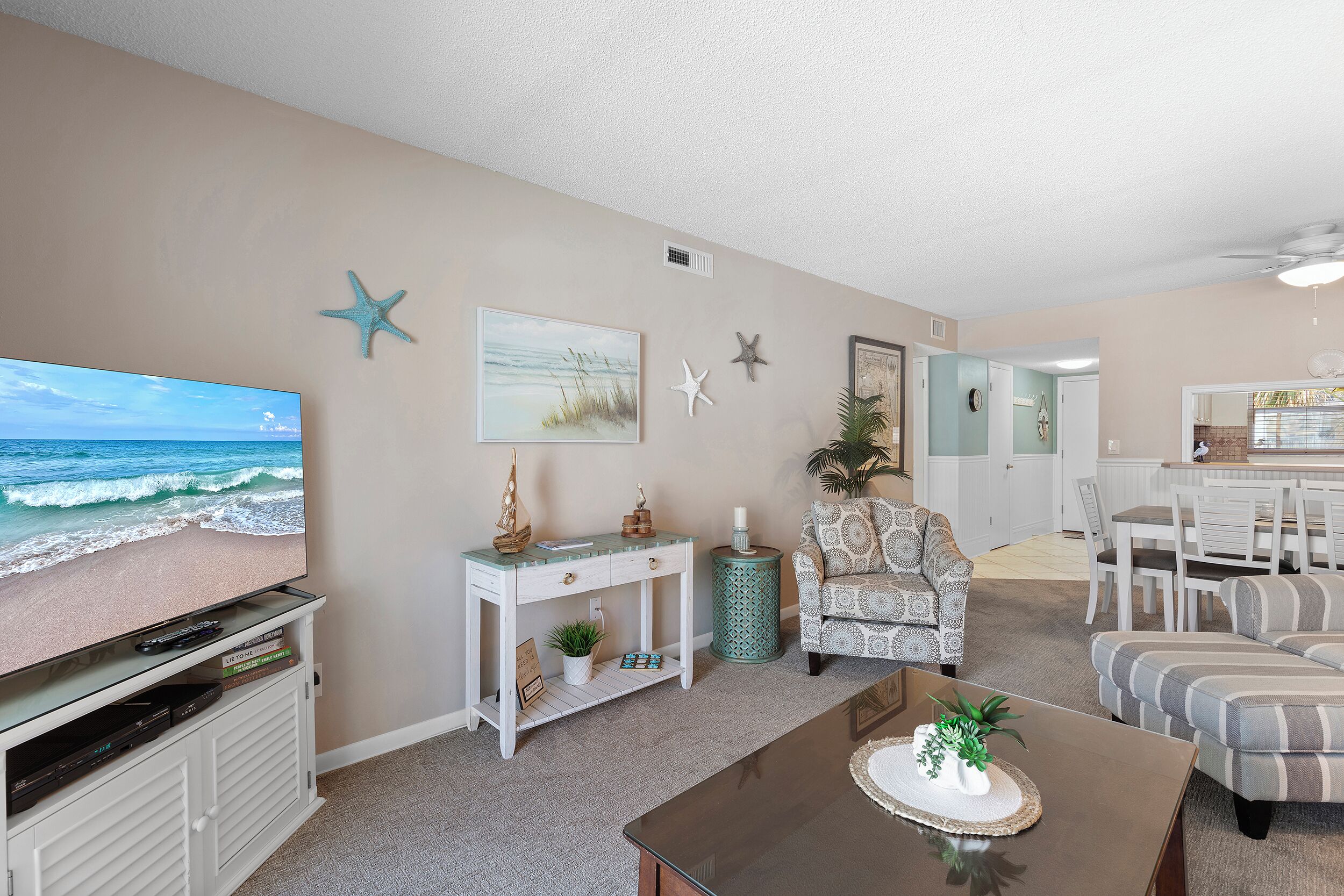 Coastal Comfort & Ocean Views - 2br/2ba Condo On New Smyrnas Non-driving Be - New Smyrna Beach, FL