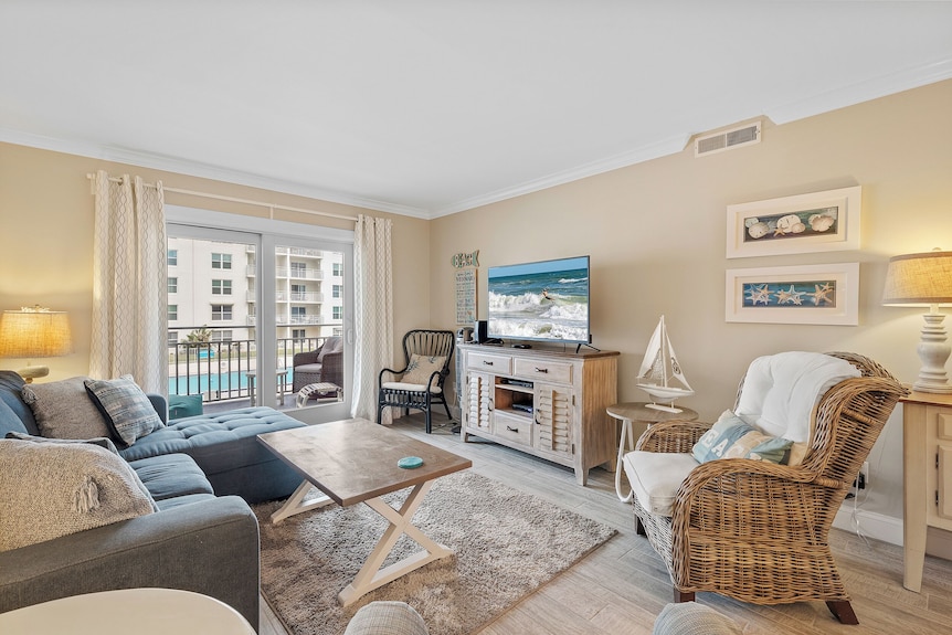 Superbe Condo De Plage Moderne Avec Une Vue Incroyable Et Un Emplacement Idéal - New Smyrna Beach, FL