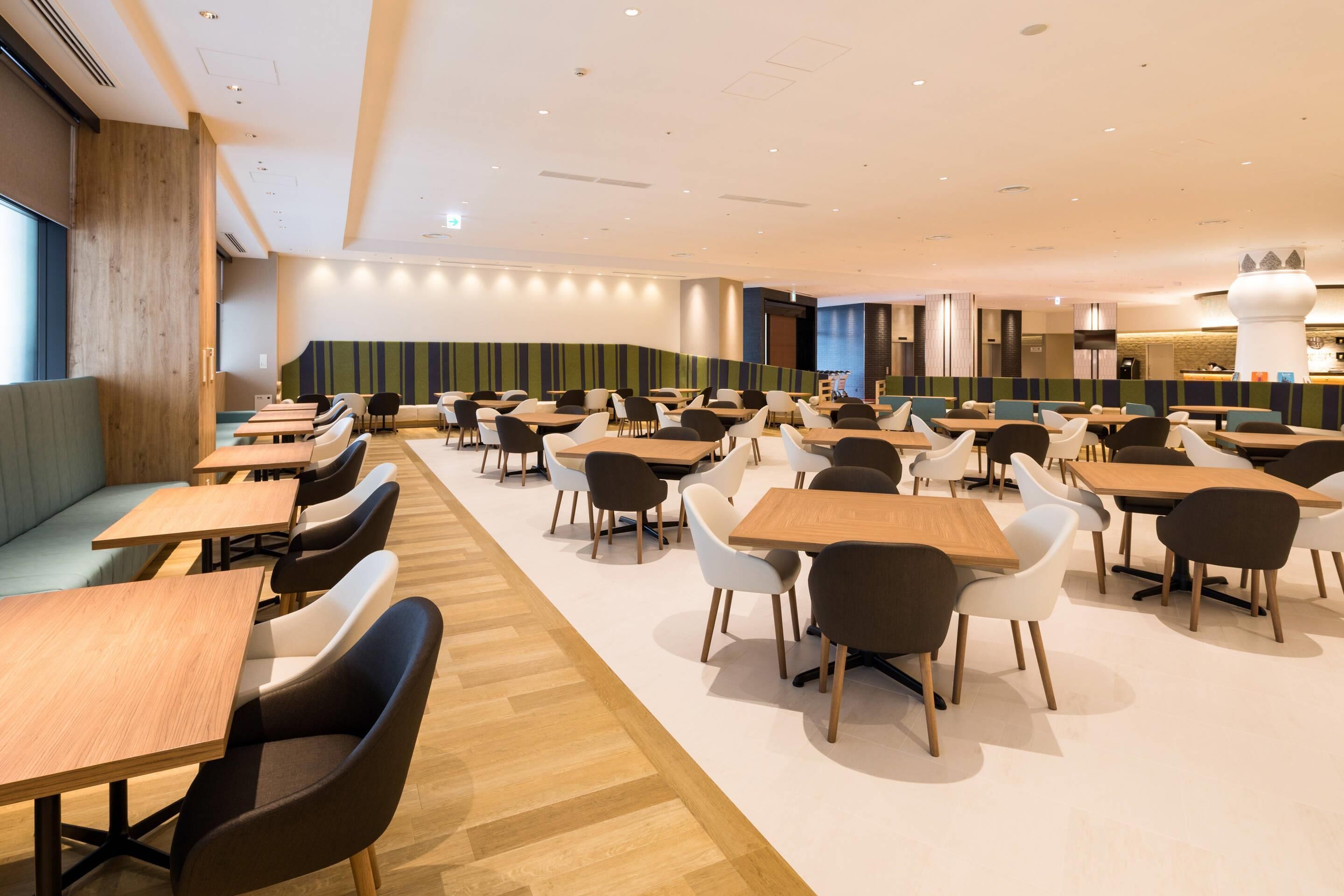 Pequeno-almoço tipo buffet diário (2000 JPY por pessoa) 