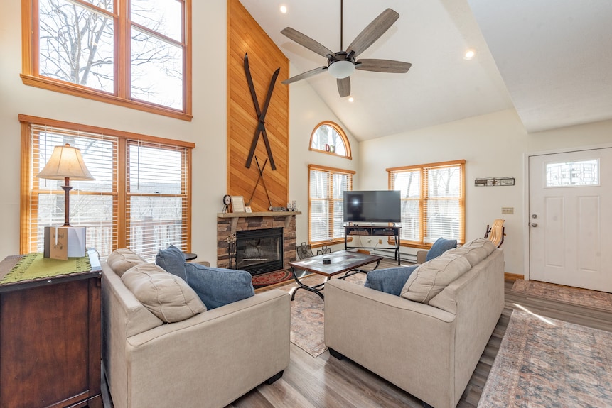 Dreamer's Overlook-4 Soveværelse Sø Adgang Byhus Nær Wisp Resort - Maryland