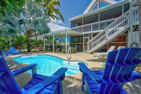 P78 - Charming beach home just down the road from Sombrero Beach. 3 ...