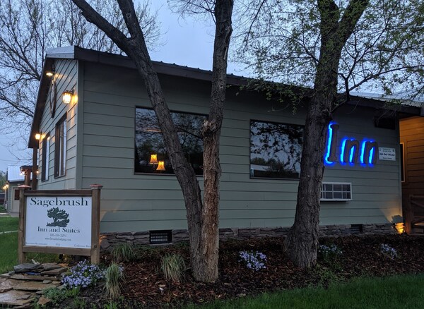 Sagebrush Inn And Suites - Montana