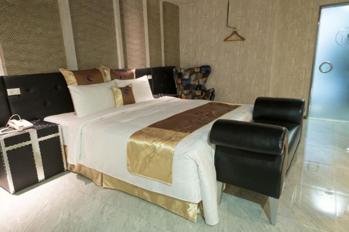 Minibar, secretária, cortinas/cortinados opacos, camas desdobráveis 