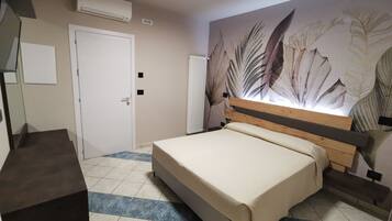 Camera 1 | 1 quarto, roupas de cama premium, edredons de pluma