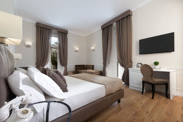 La Fontanina Suites - Naples