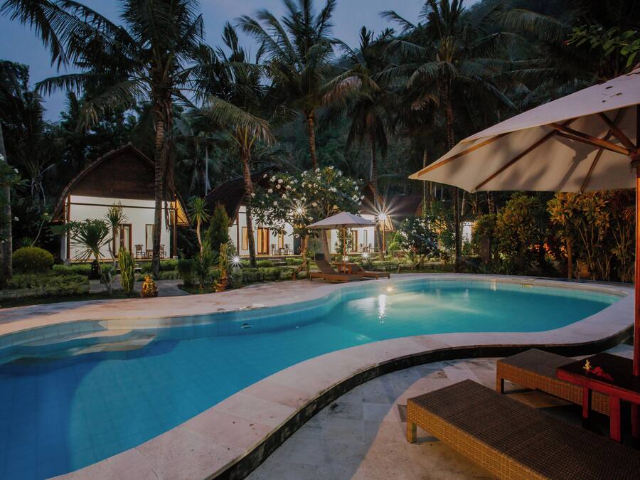 Piscina interior, piscina exterior