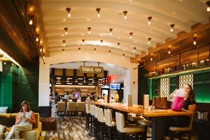 Alimentação e bebidas