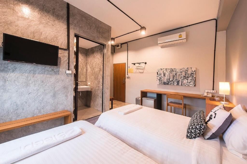 Escrivaninha, cortinas blackout, Wi-Fi de cortesia