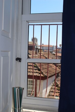 Quarto casal standard, 1 cama de casal | Vista do quarto