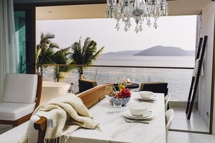 Suite Superior, banheira | 1 quarto, roupa de alta qualidade, minibar, cofre no quarto 