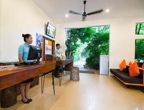 Check-in e check-out automático