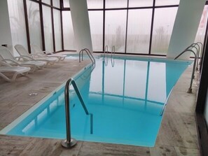 Piscina interna, piscina externa