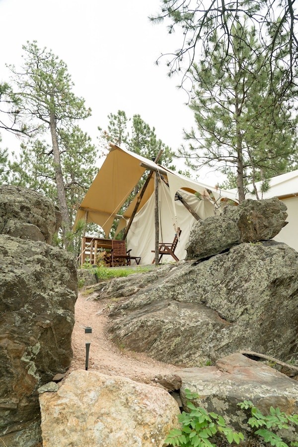 Under Canvas Mount Rushmore - Mount Rushmore, SD