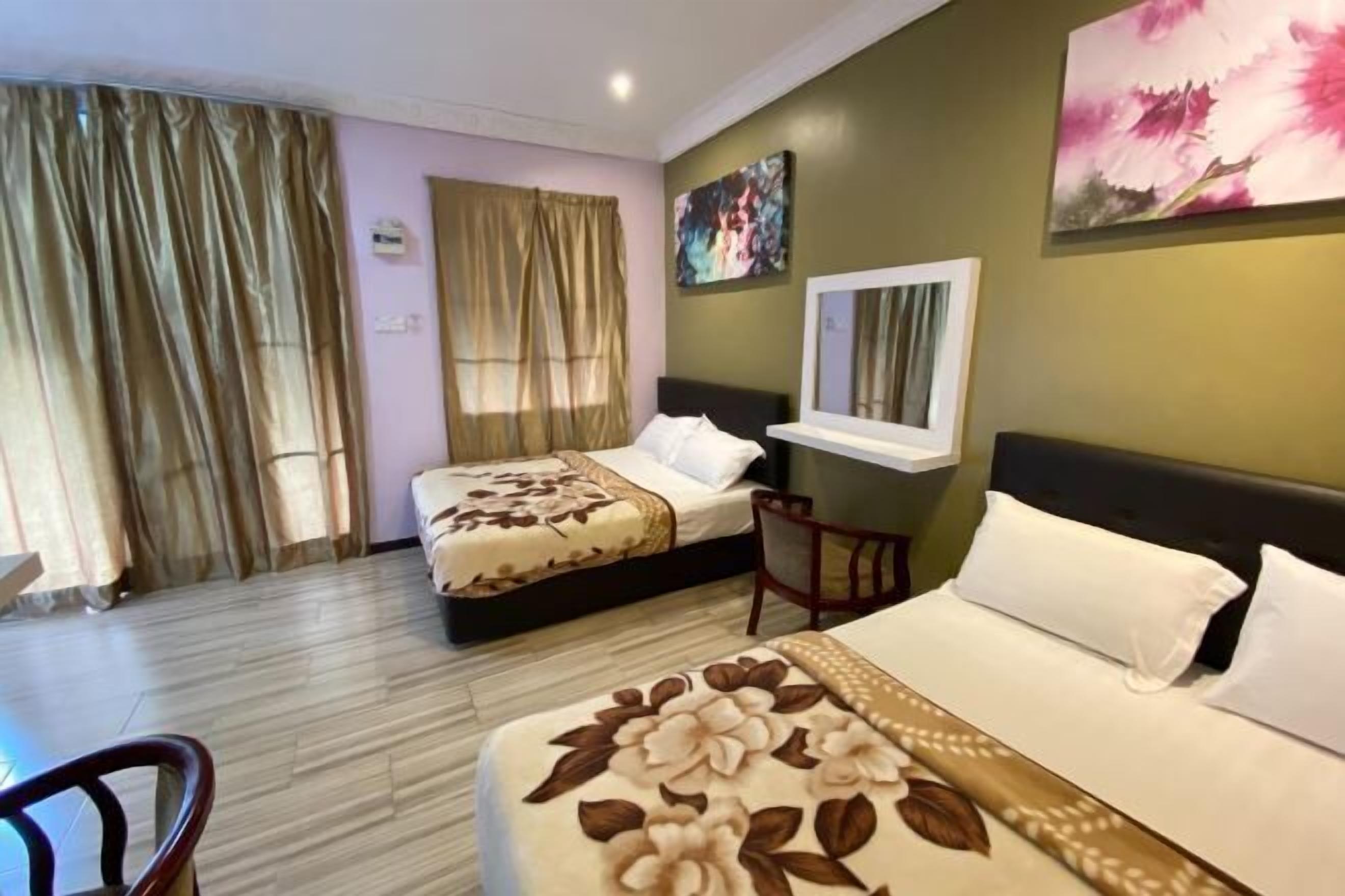 Ferro/tábua de engomar, camas desdobráveis, Wi-fi grátis 