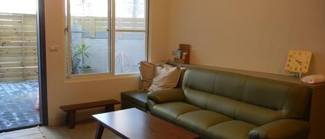 Televisor LED de 32 polegadas com canais digitais, televisor