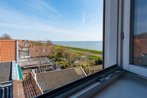 Quarto Twin Standard | Secretária, berços/camas para crianças, camas desdobráveis 