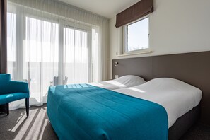 Quarto casal, terraço, vista para o jardim | Escrivaninha, berços (sobretaxa), camas extras/dobráveis (sobretaxa)