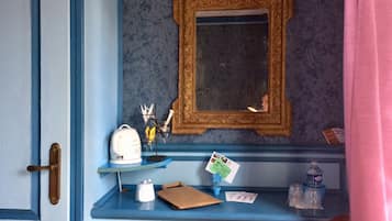 Quarto Clássico com Cama de Casal, casa de banho anexa, vista para o jardim (Toulouse Lautrec) | Comodidade do quarto