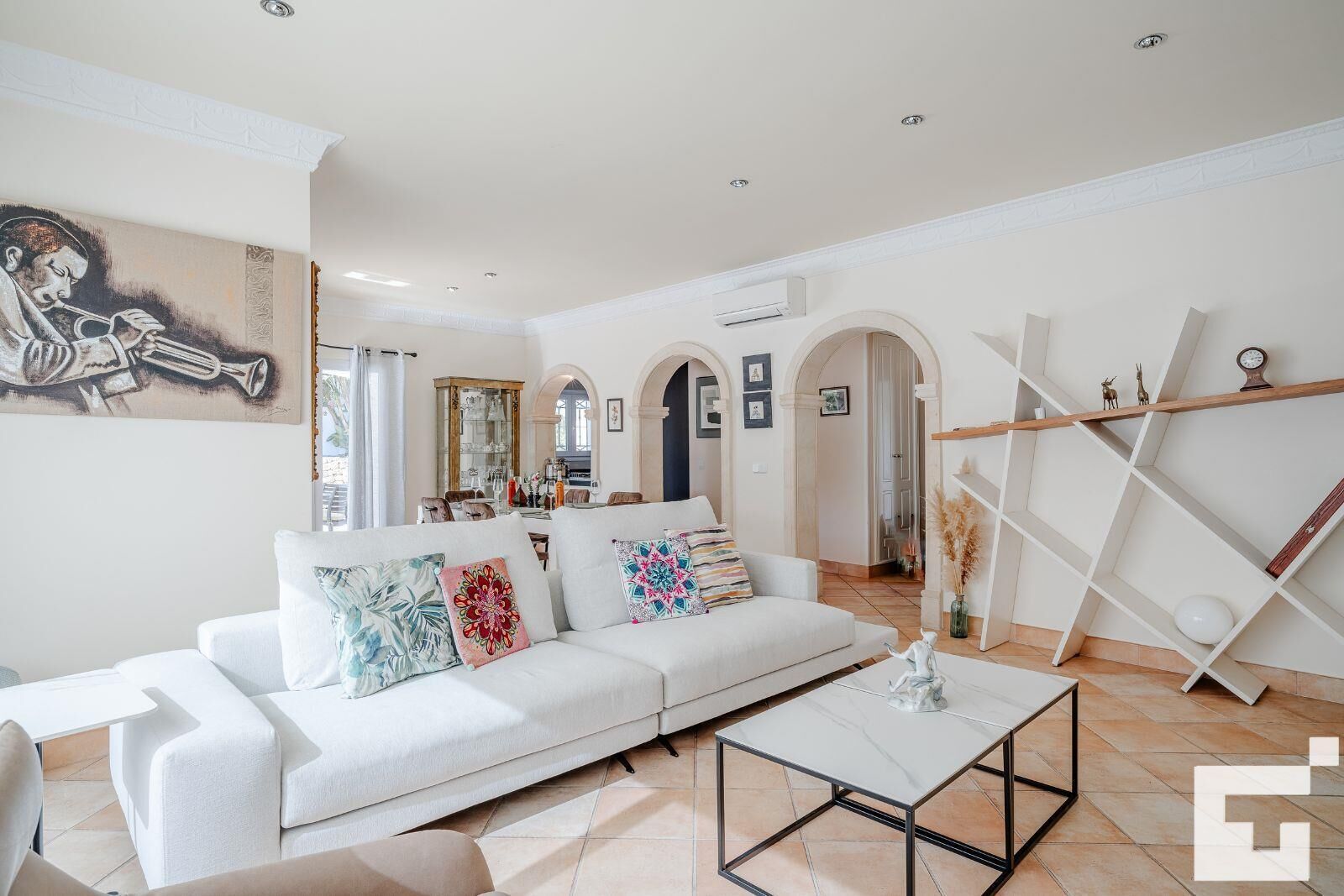 Coral - Grupo Turis - Calpe, Costa Blanca - Calp