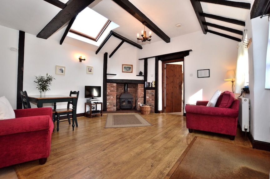 Romantische 1-zimmer-hütte In Der Schönen Landschaft Von Devon, Hallenbad, Sauna - Devon