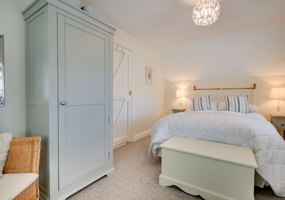 Boatyard Cottage - Two Bedroom House, Sleeps 4 - Wells-next-the-Sea