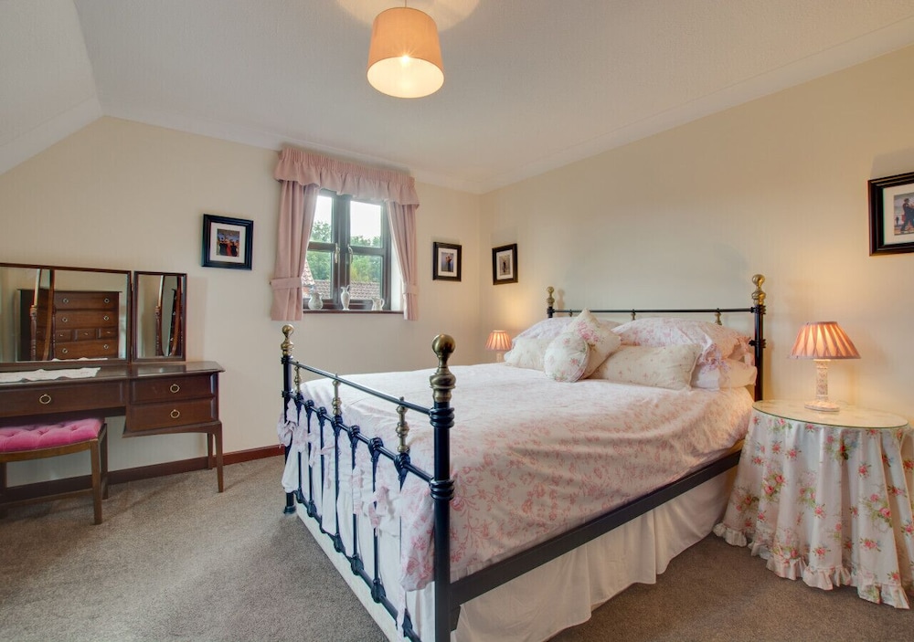 Lavender Cottage - Four Bedroom House, Sleeps 7 - Holkham