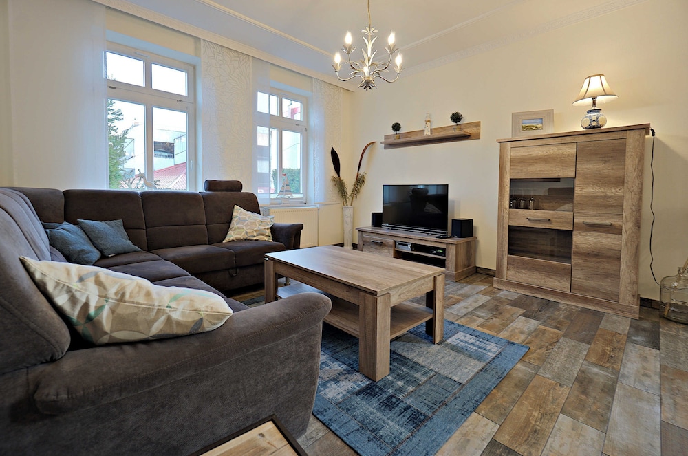 Strandnahe Fewo Vergissmeinnicht 01, Binz, (Id 301) - Villa Vergissmeinnicht 01 - Binz