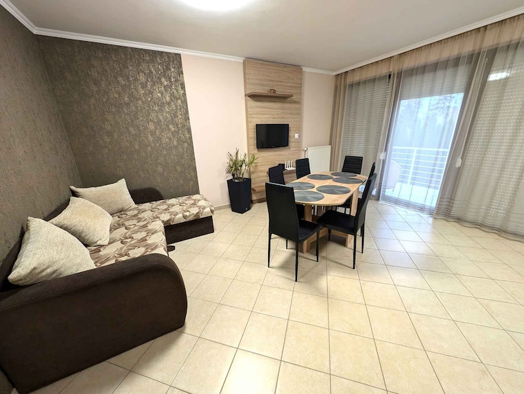 Appartement De Vacances Avec Piscine Extérieure à Seulement 100 M De La Plage - Siófok