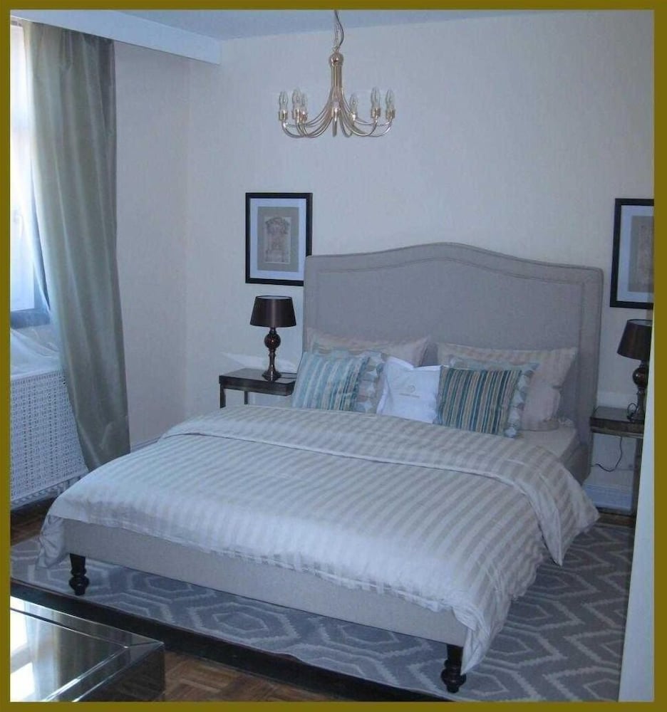 Standard Room Two Beds No. 25 - Goldner Engel, Restaurant - Hotel - - Bavaria