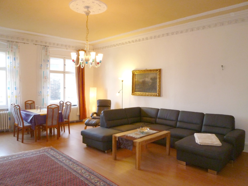 Amplio Apartamento En La Casa De Los Padres Del Pintor Runge - Amplio Apartamento Runge - Wolgast