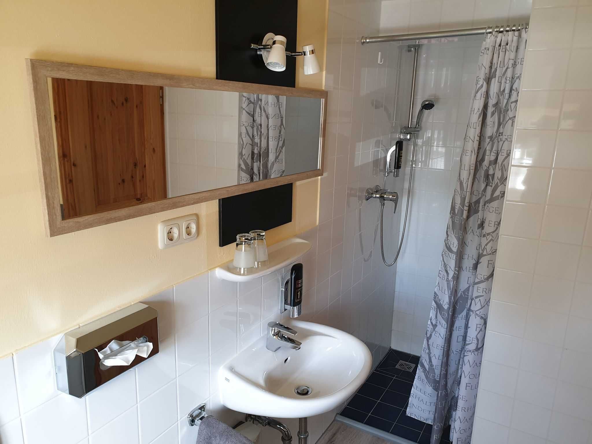 Ferienzimmer 4 - Gaststätte Und Pension Schinkenkrug - Objekt 50882 - Rostock