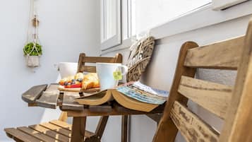Suite-Estúdio de Luxo, 1 cama de casal e sofá-cama, Vista para a cidade | Terraço/pátio interior