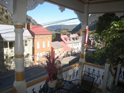 Town's Inn - Shepherdstown, WV