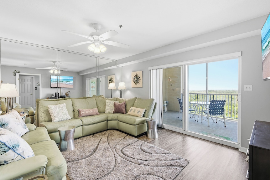 Updated Beach Condo With Gorgeous Views Of Nature! - 에지워터