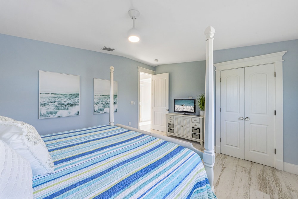 Sunnyside Of The Beach: Updated, 5-bedroom Home, Pool, Close To Beach! - 안나 마리아 아일랜드