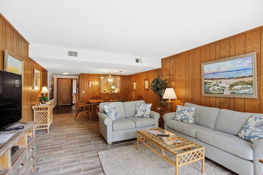 Surf Court 76 - Forest Beach 1st Floor Flat - Updated Bathrooms! - Daufuskie Island, SC