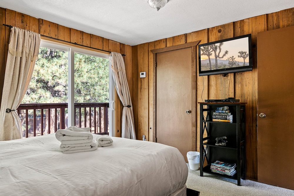 Altitude Holidays At Moonridge - Big Bear Lake, CA