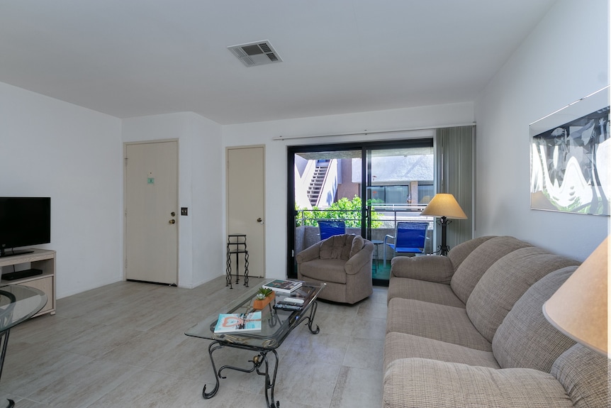 Palm Springs Condo In Biarritz W/ Large Swimming Pool, Spa & Tennis Courts - Bi - Palm Springs, CA