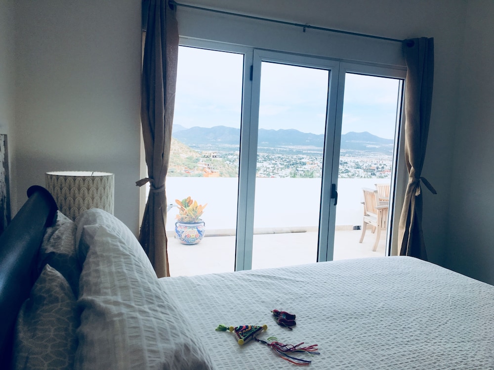 Aniversario Spl: Condominio Renovado En Fabulosas Vistas De Pedregal, El Océano, La Ciudad Y El Monte - Cabo San Lucas