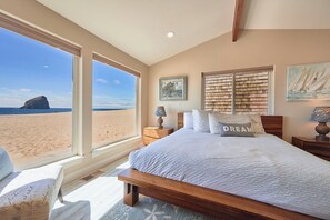 Bailey's Place-lux modern beachfront. Single level. Reviews, Deals ...