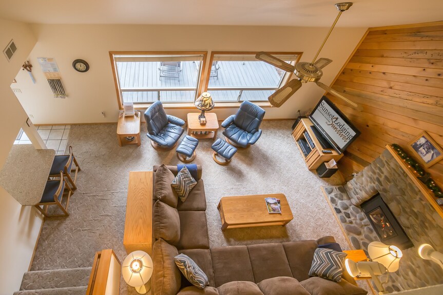 プライベートホットタブ、自転車、10枚の無制限sharcパス、大きなデッキ、ガス暖炉 - サンリヴァー, OR