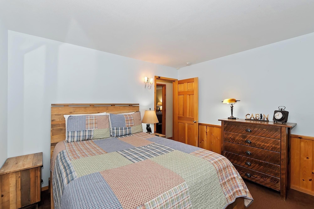 Chalet Bodet: Belle Cabane De Montagne! Vues Magnifiques! Spa! Luxe! - Californie