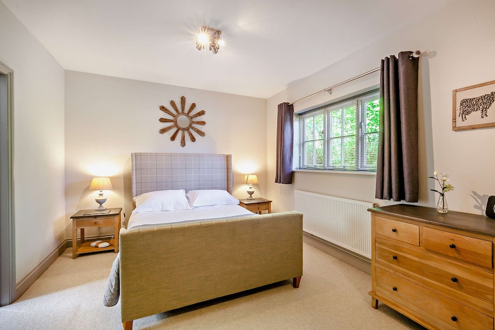 Woodpeckers Cottage - One Bedroom Luxurious And Contemporary Rural Retreat - Sussex, United Kingdom