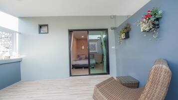 Quarto Individual Premium, 1 cama queen-size | Varanda