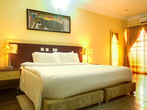 Super Diamond Suite | Secretária, Wi-fi grátis